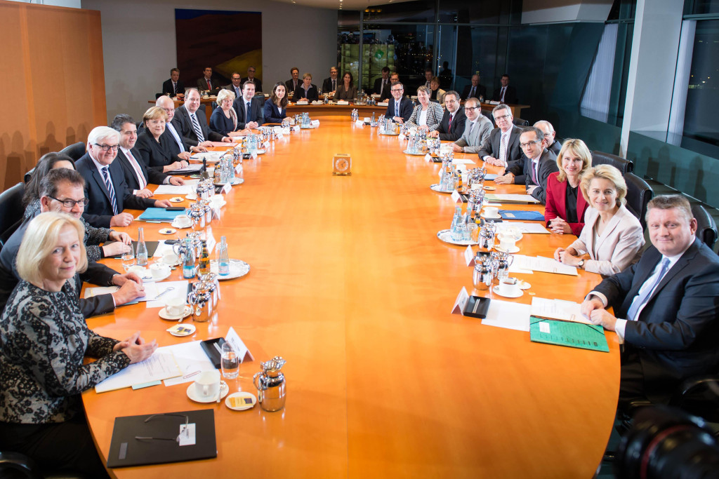 Die Mitglieder vom Bundes-Kabinett treffen sich zur Kabinett-Sitzung