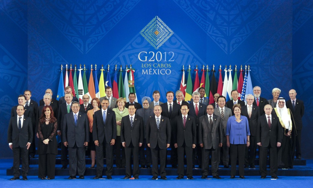 Then it was time for the traditional family photo of heads of state and ...