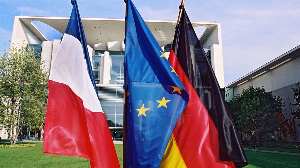 German and French flags