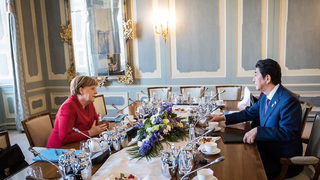 Chancellor Merkel meets with Prime Minister Abe